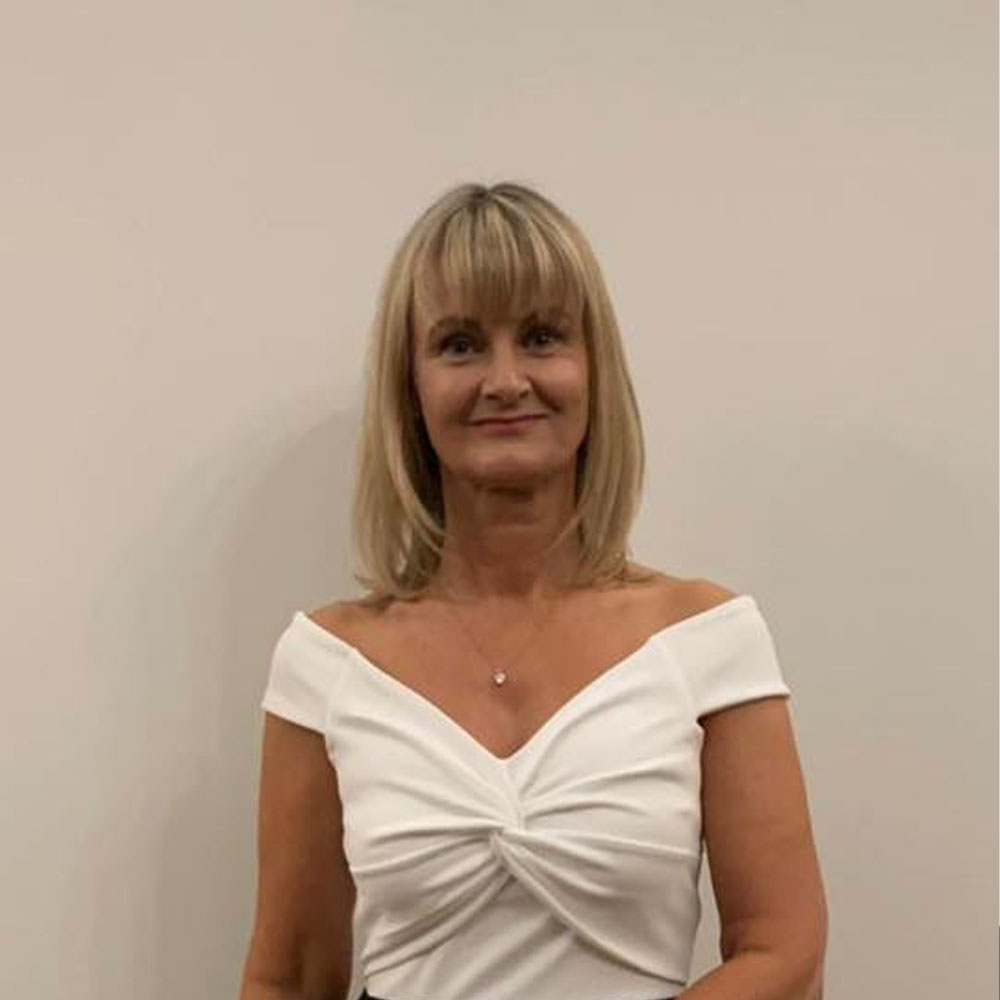 Lesley Power – BOS Musical Theatre Company